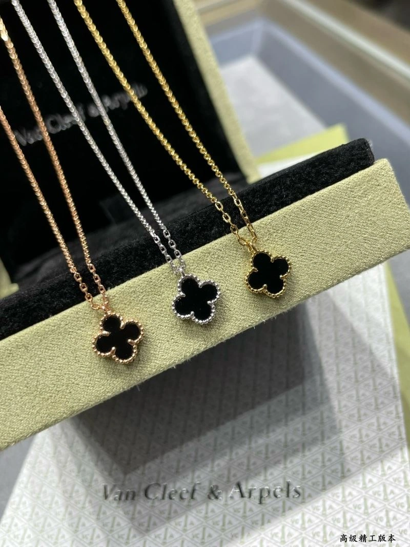 Discounted Vca Necklaces