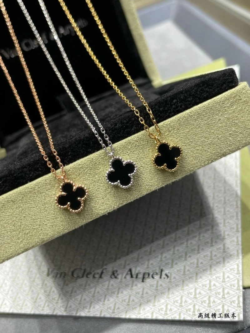 Discounted Vca Necklaces