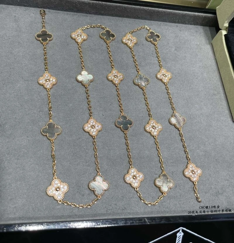 Mirror quality Vca Necklaces