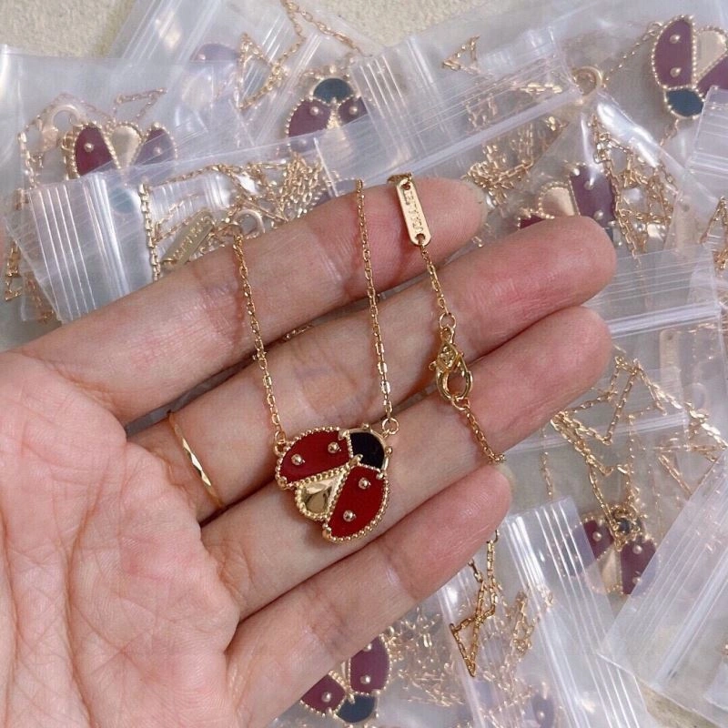 Value-priced Vca Necklaces