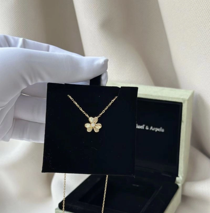 Value-priced Vca Necklaces