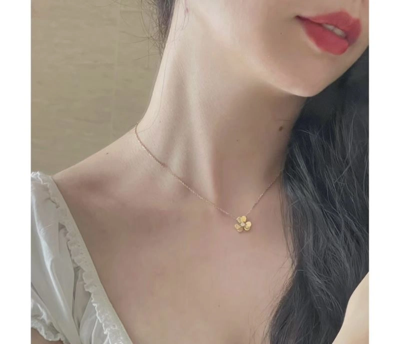 Value-priced Vca Necklaces