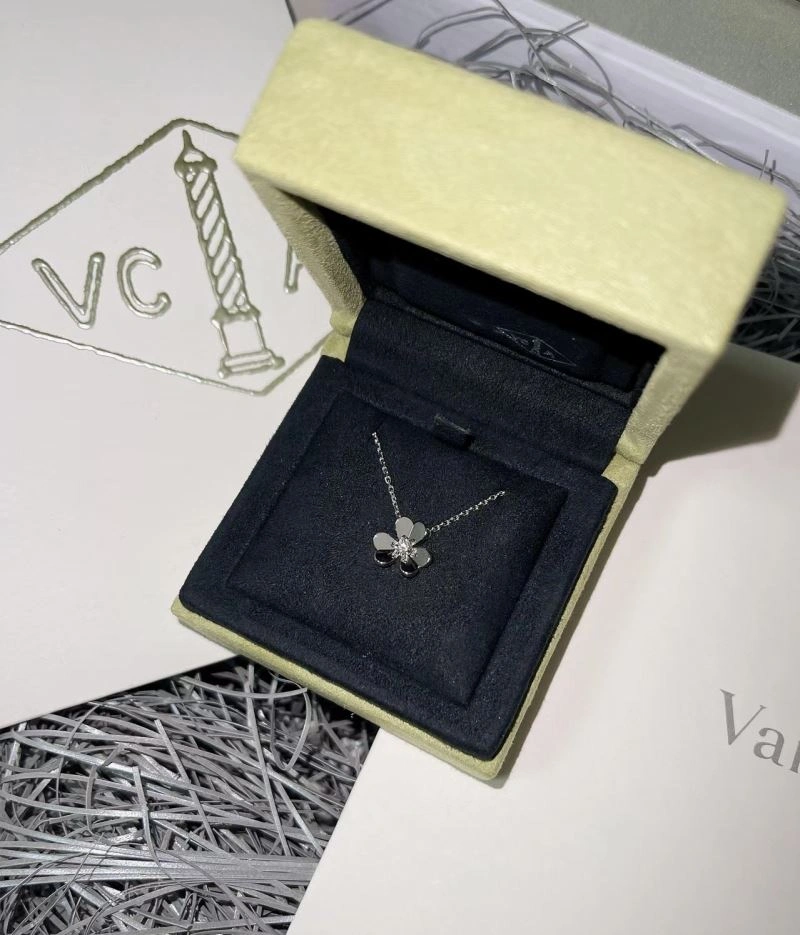 Value-priced Vca Necklaces