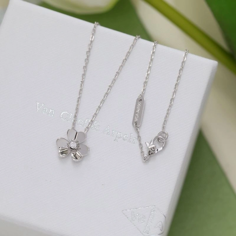 Mirror quality Vca Necklaces