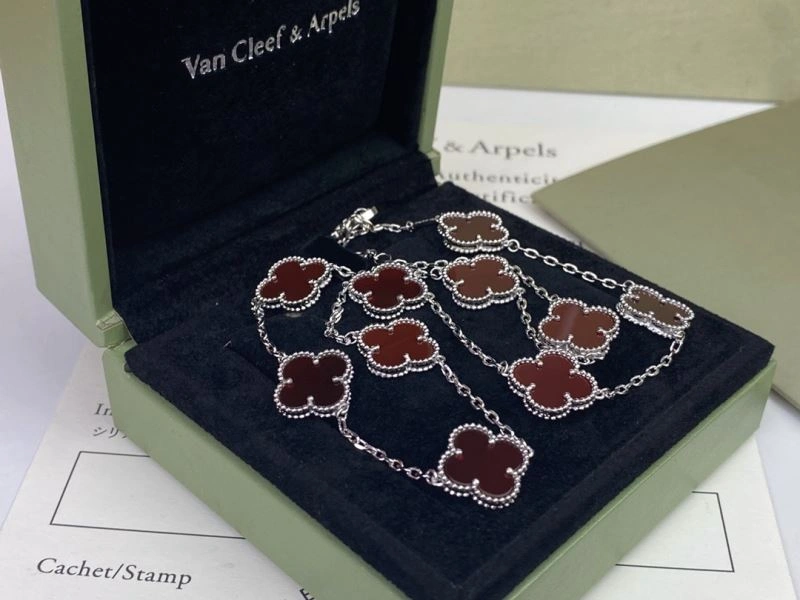 Budget-friendly Vca Necklaces