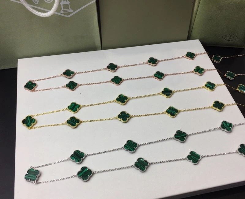 Brand-authenticated Vca Necklaces