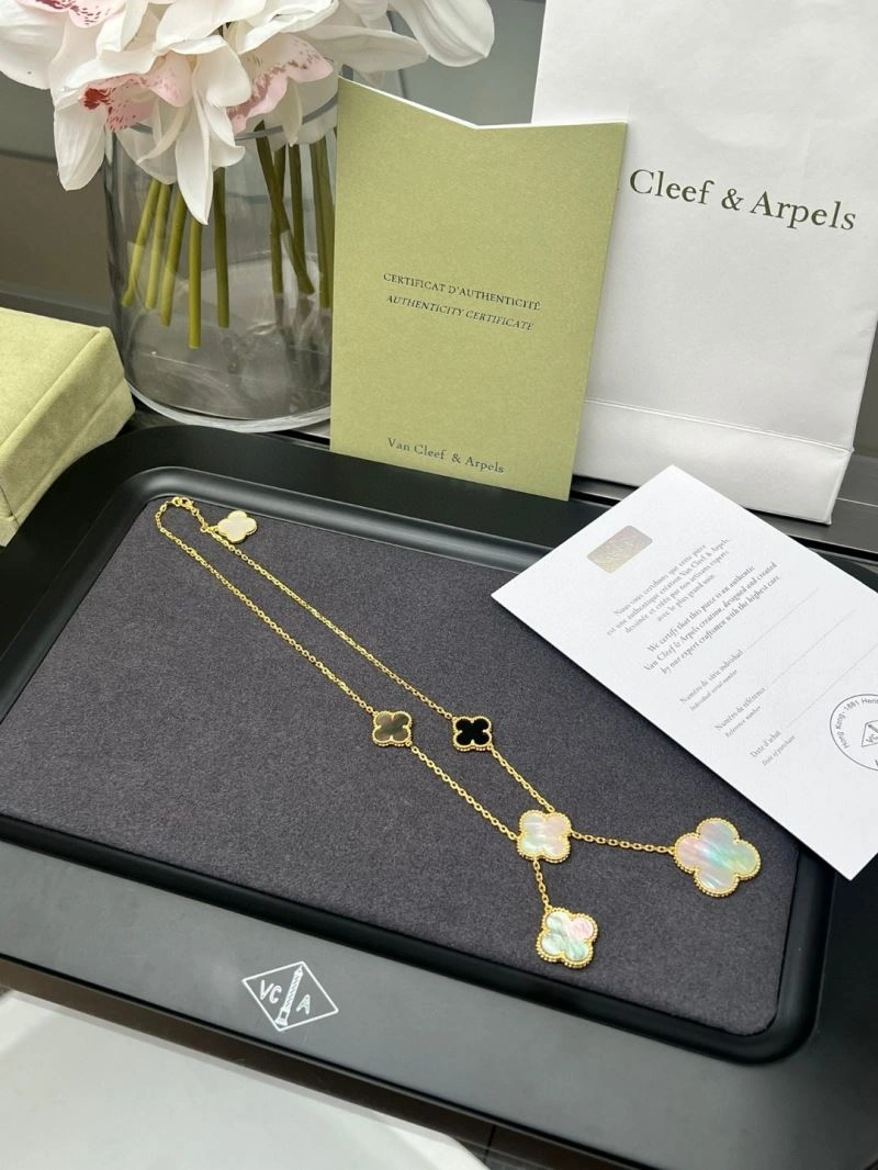 Discounted Vca Necklaces