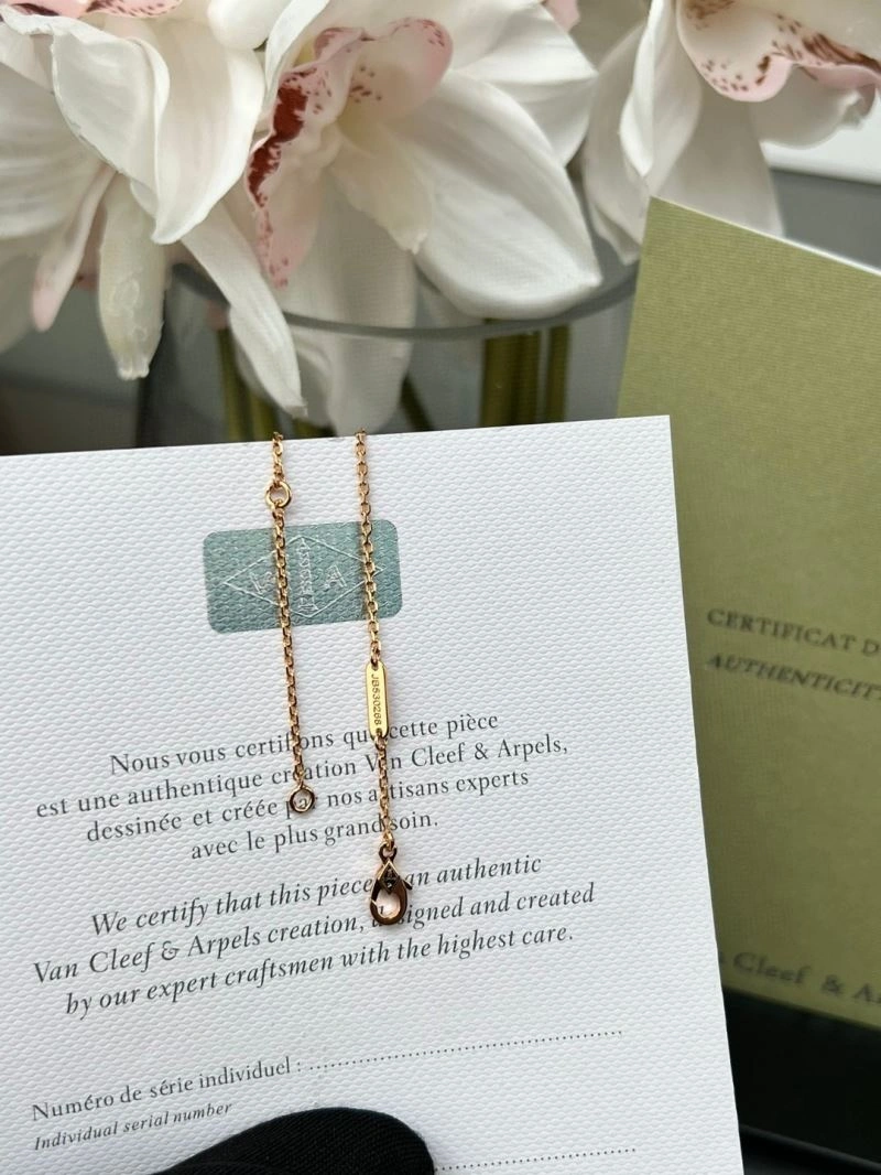 Brand-authenticated Vca Necklaces