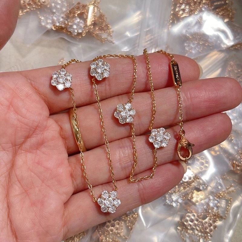 OEM Vca Necklaces