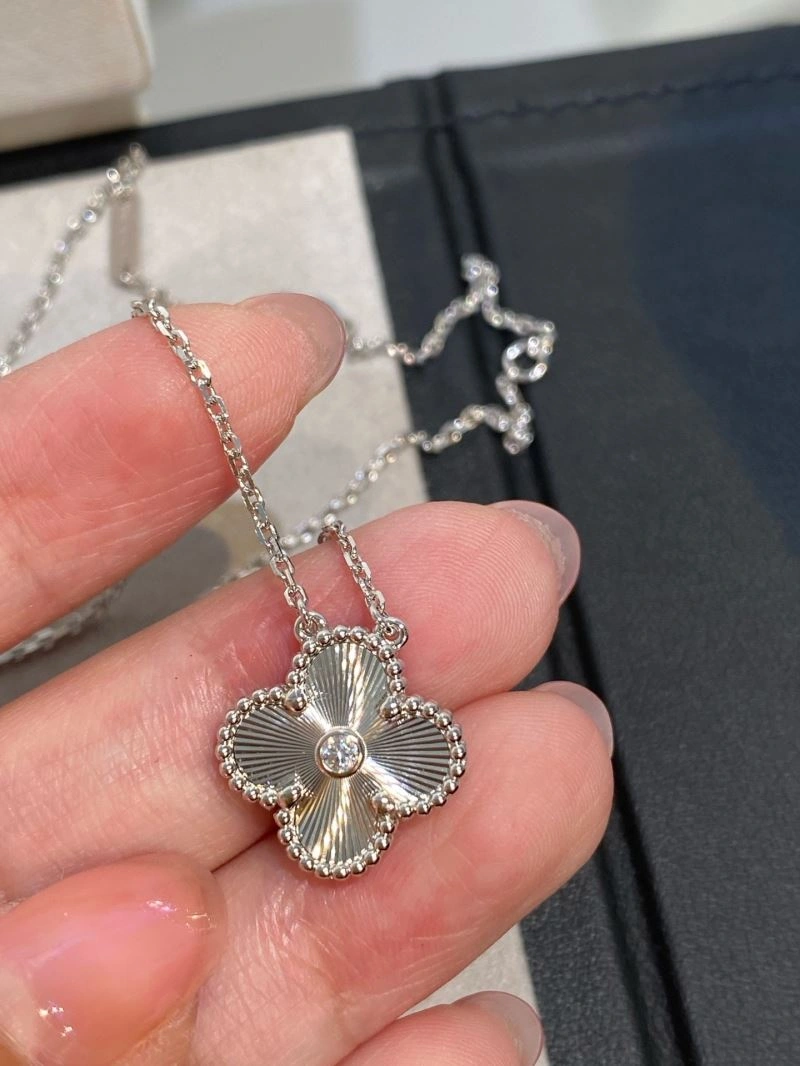 Top match Vca Necklaces