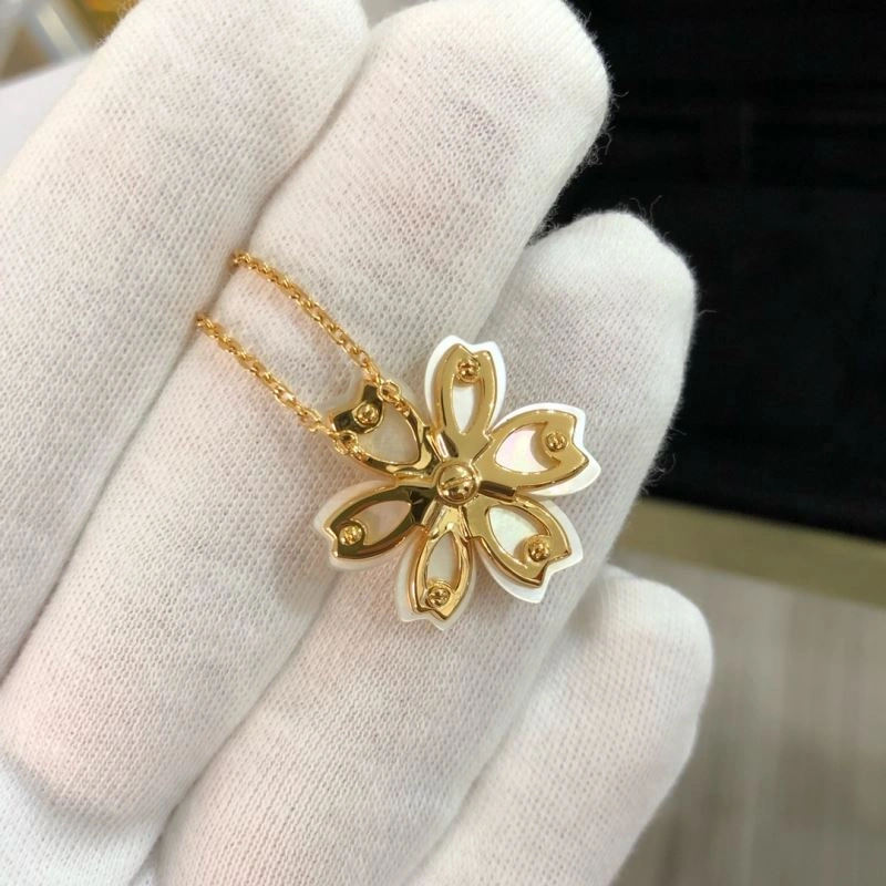 High fidelity Vca Necklaces