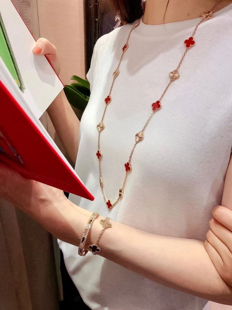 Reasonably priced Vca Necklaces