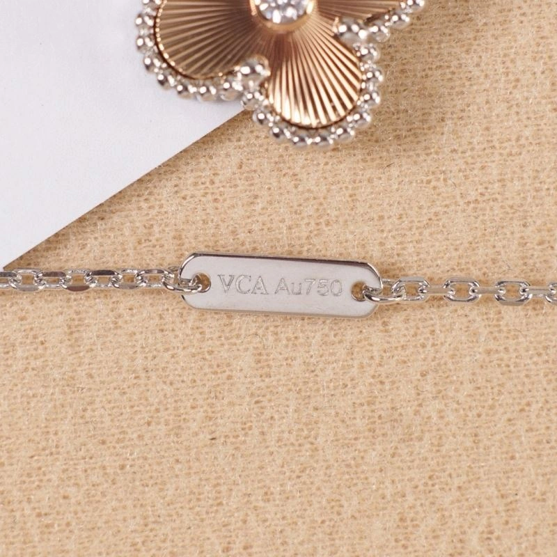 Precise copy Vca Necklaces