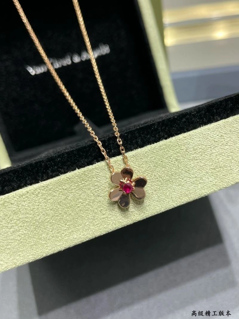Economical Vca Necklaces