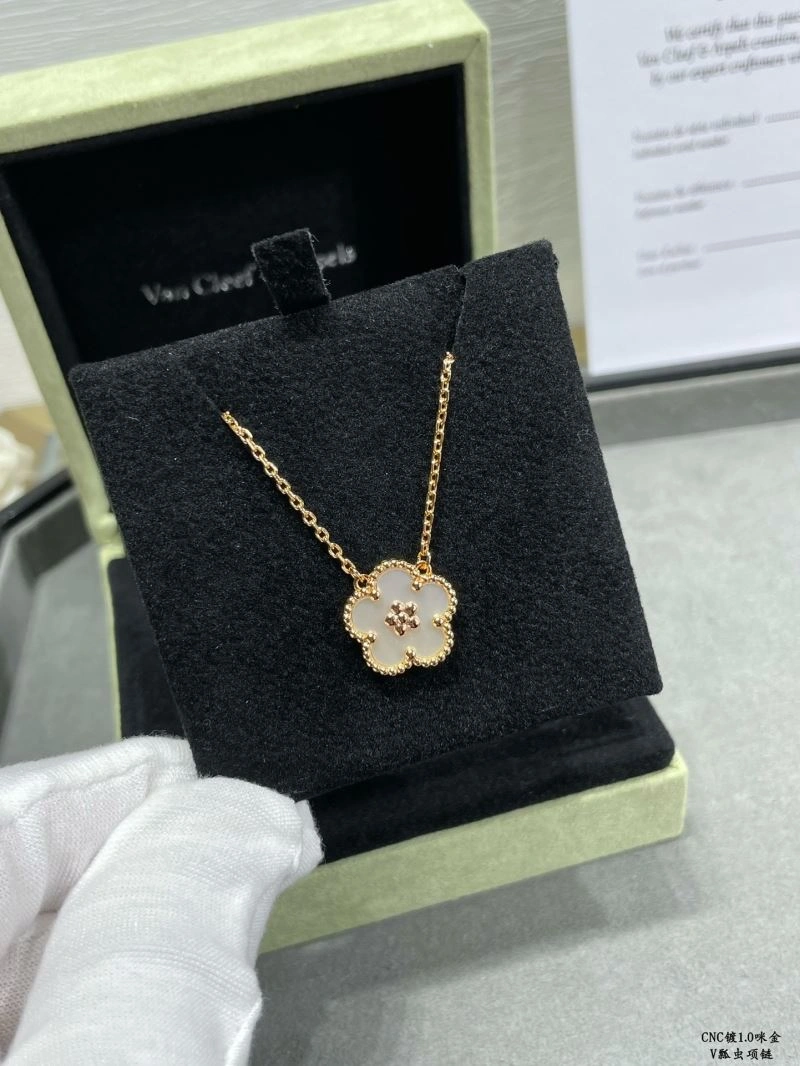 Bargain Vca Necklaces