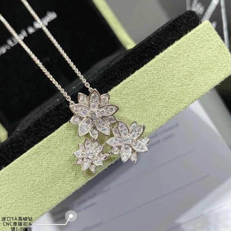 High fidelity Vca Necklaces