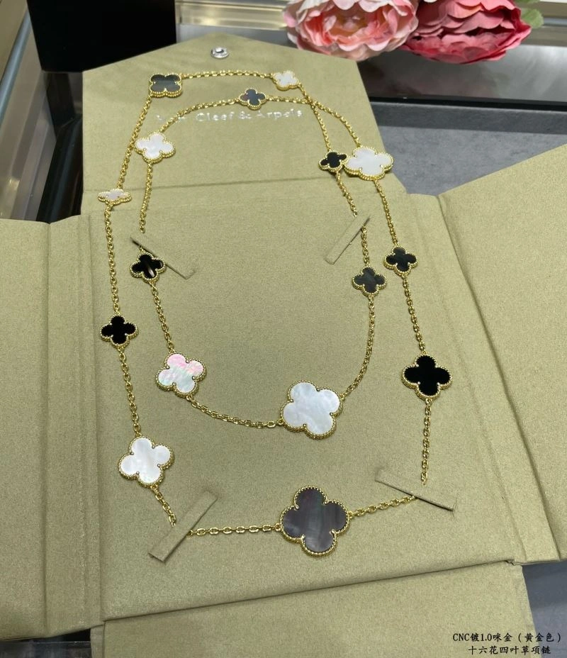 OEM Vca Necklaces