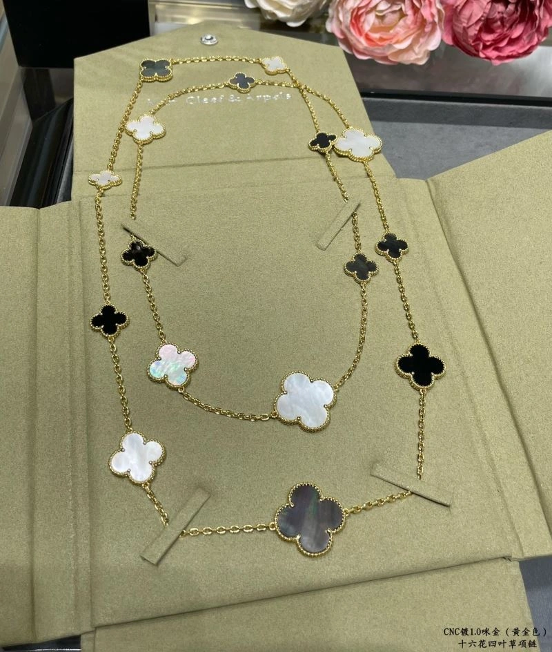 OEM Vca Necklaces