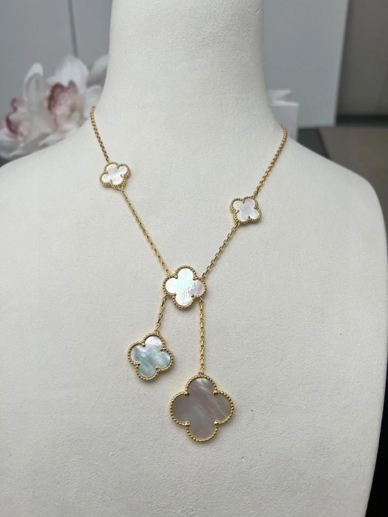 Discounted Vca Necklaces