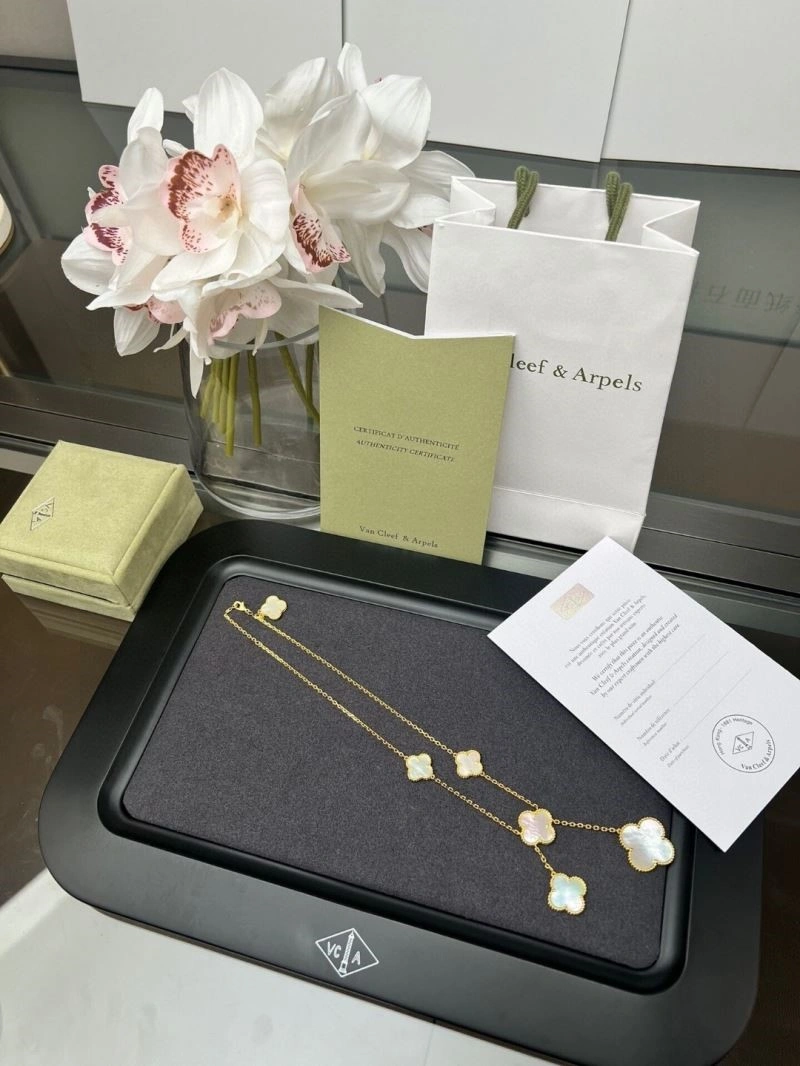 Discounted Vca Necklaces
