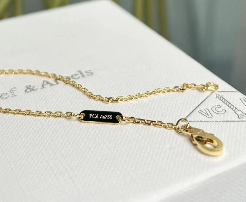 Legit Vca Necklaces