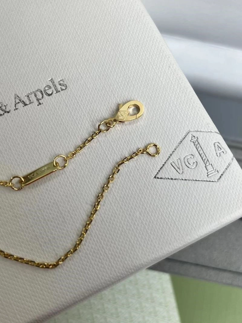 Vca Necklaces