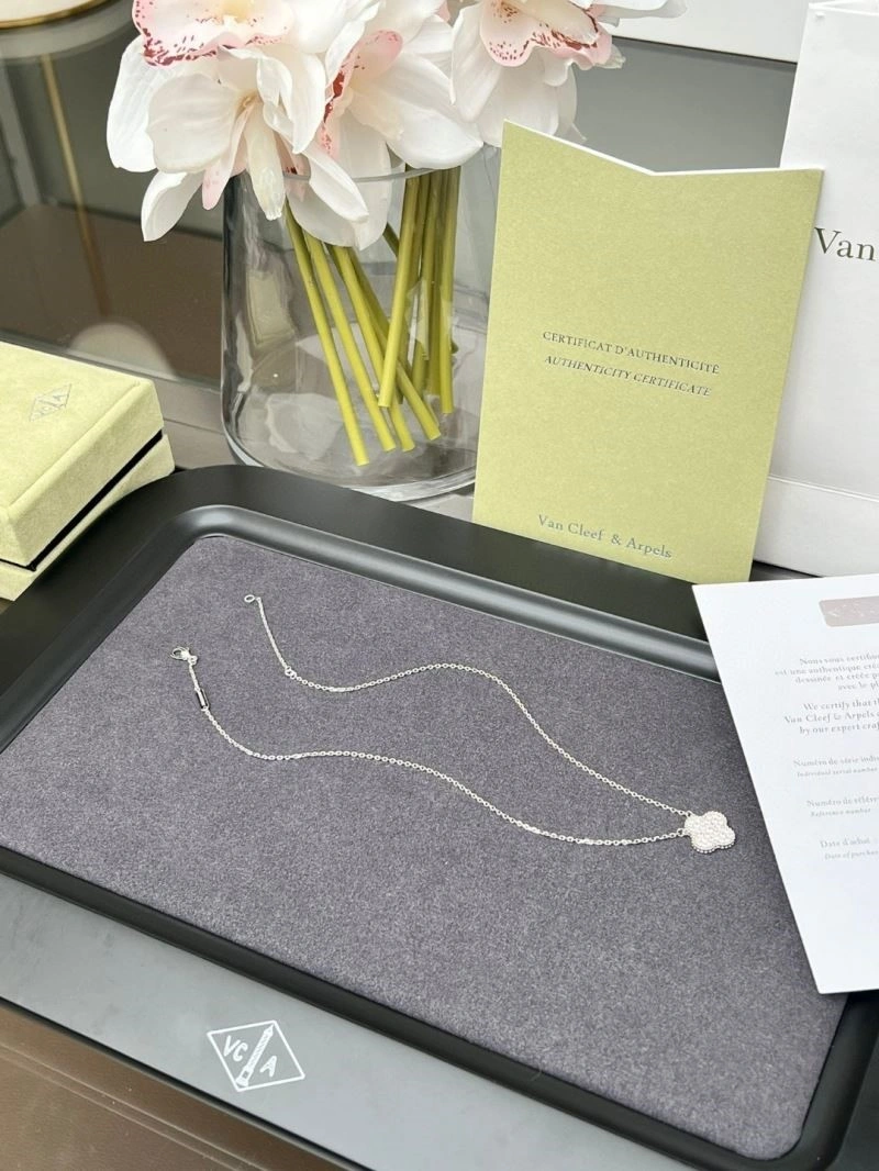Top mirror Vca Necklaces