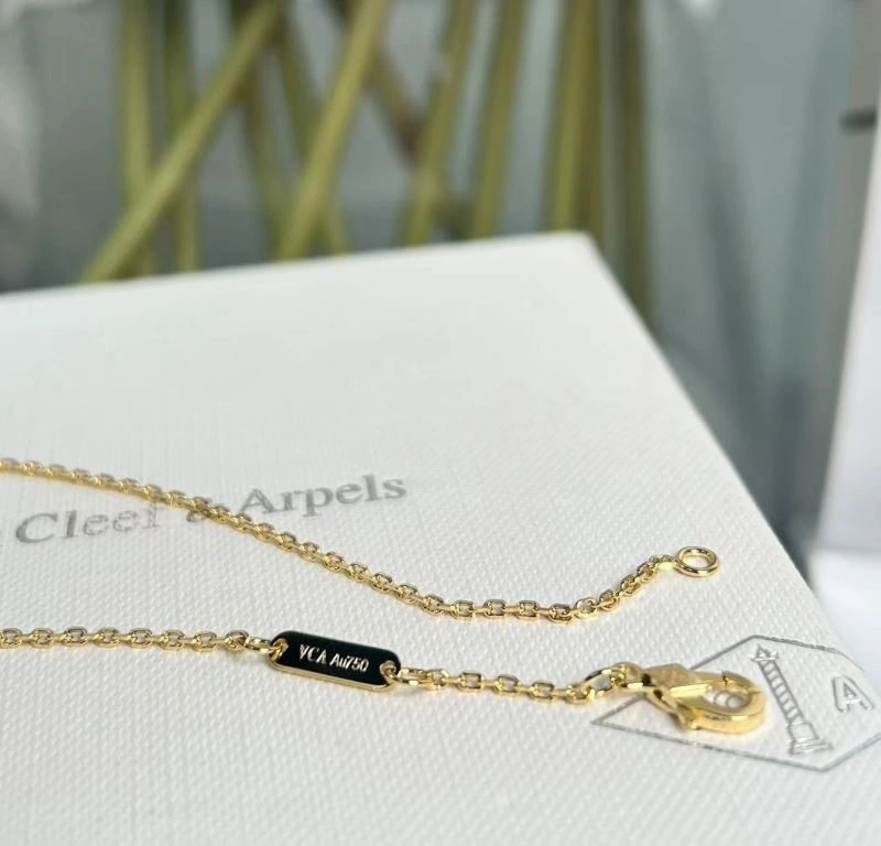 High fidelity Vca Necklaces