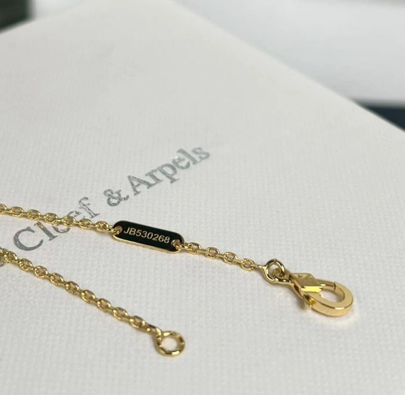 Official Vca Necklaces