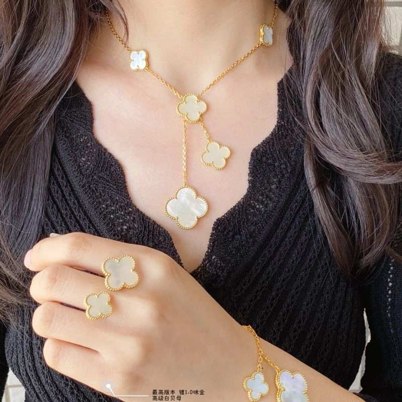 Vca Necklaces
