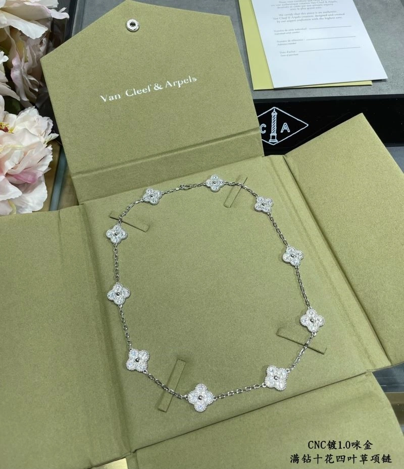 Factory-made Vca Necklaces