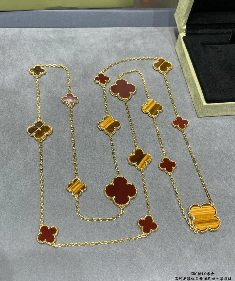 Exact replica Vca Necklaces