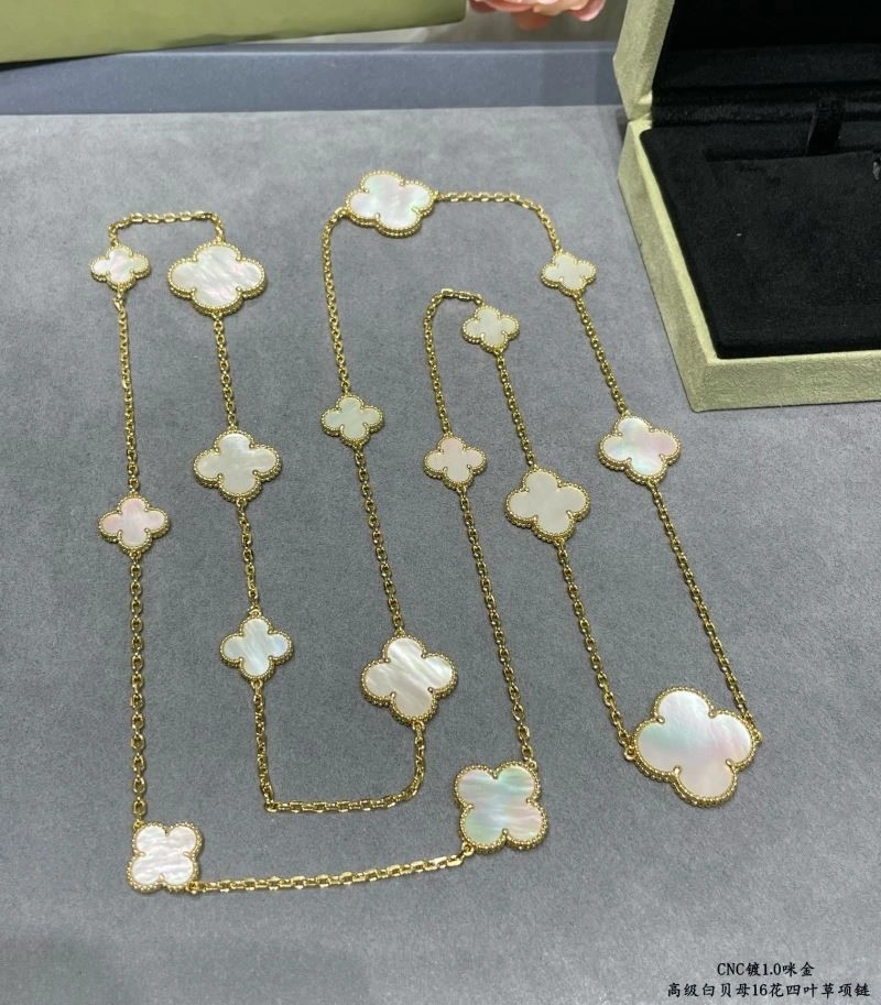 OEM Vca Necklaces