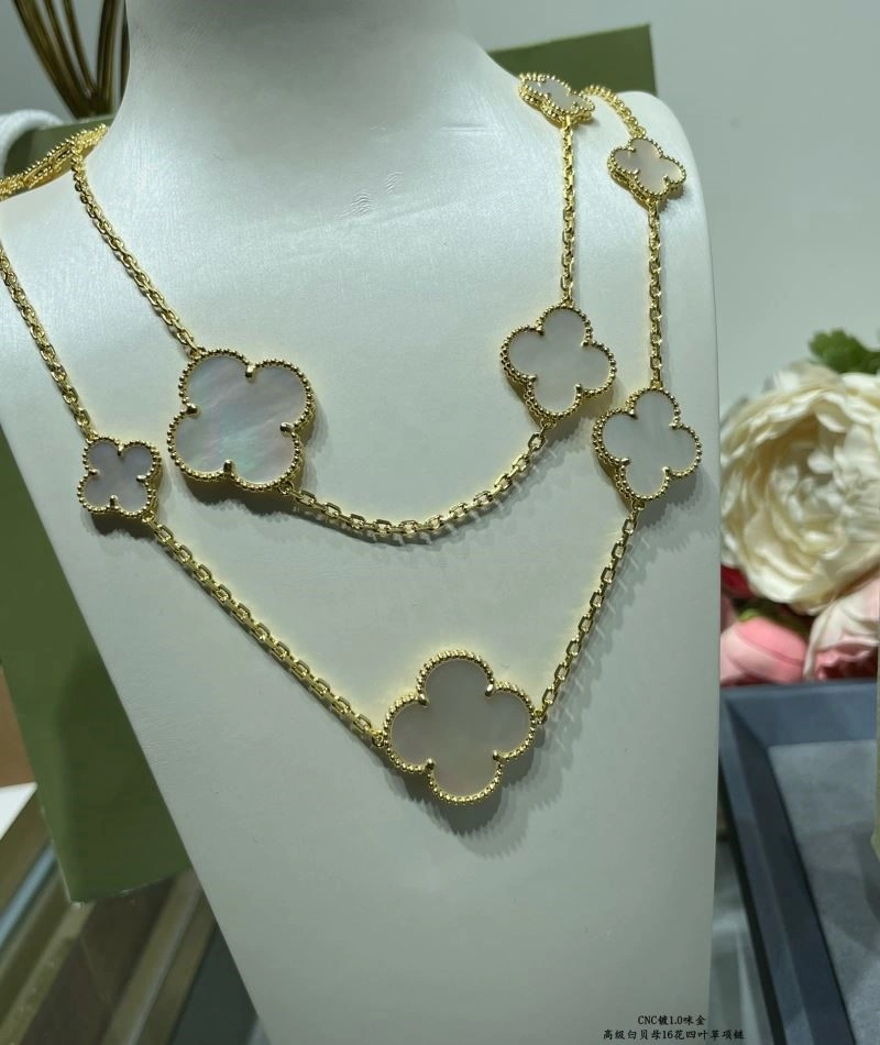 OEM Vca Necklaces