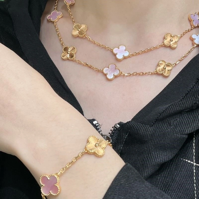 Value-priced Vca Necklaces