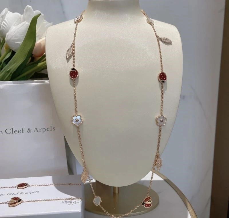 Vca Necklaces