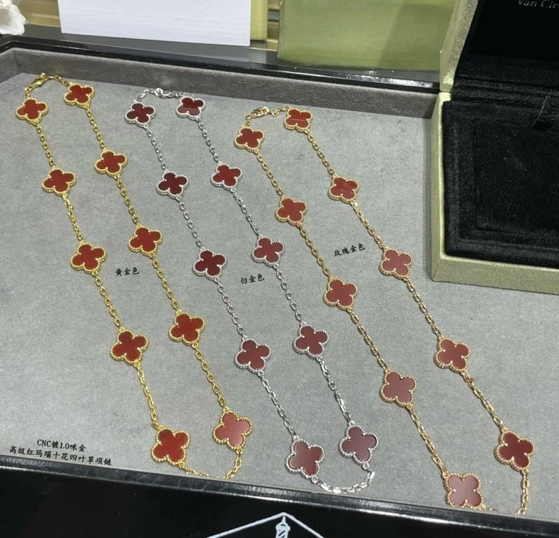 Discounted Vca Necklaces