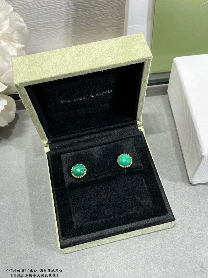 OEM Vca Necklaces