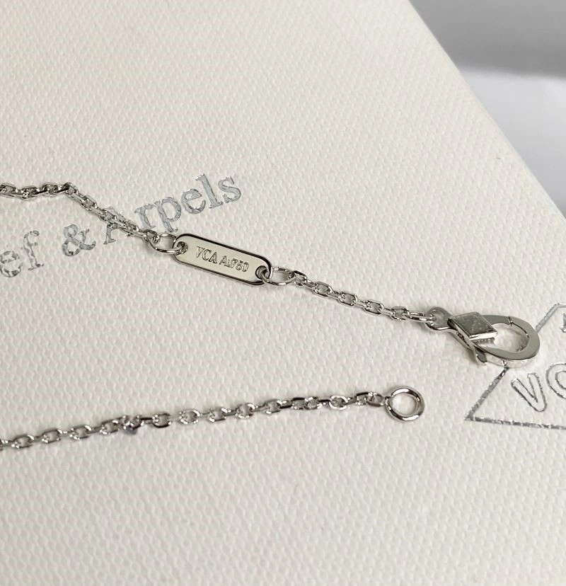 Mirror quality Vca Necklaces