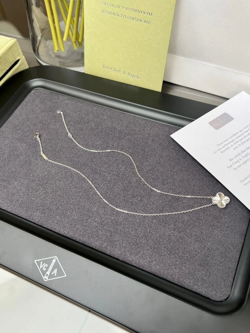 Top mirror Vca Necklaces