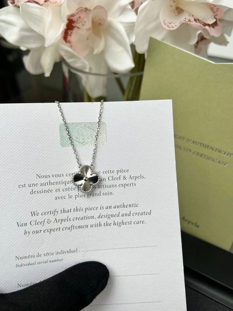 Top mirror Vca Necklaces