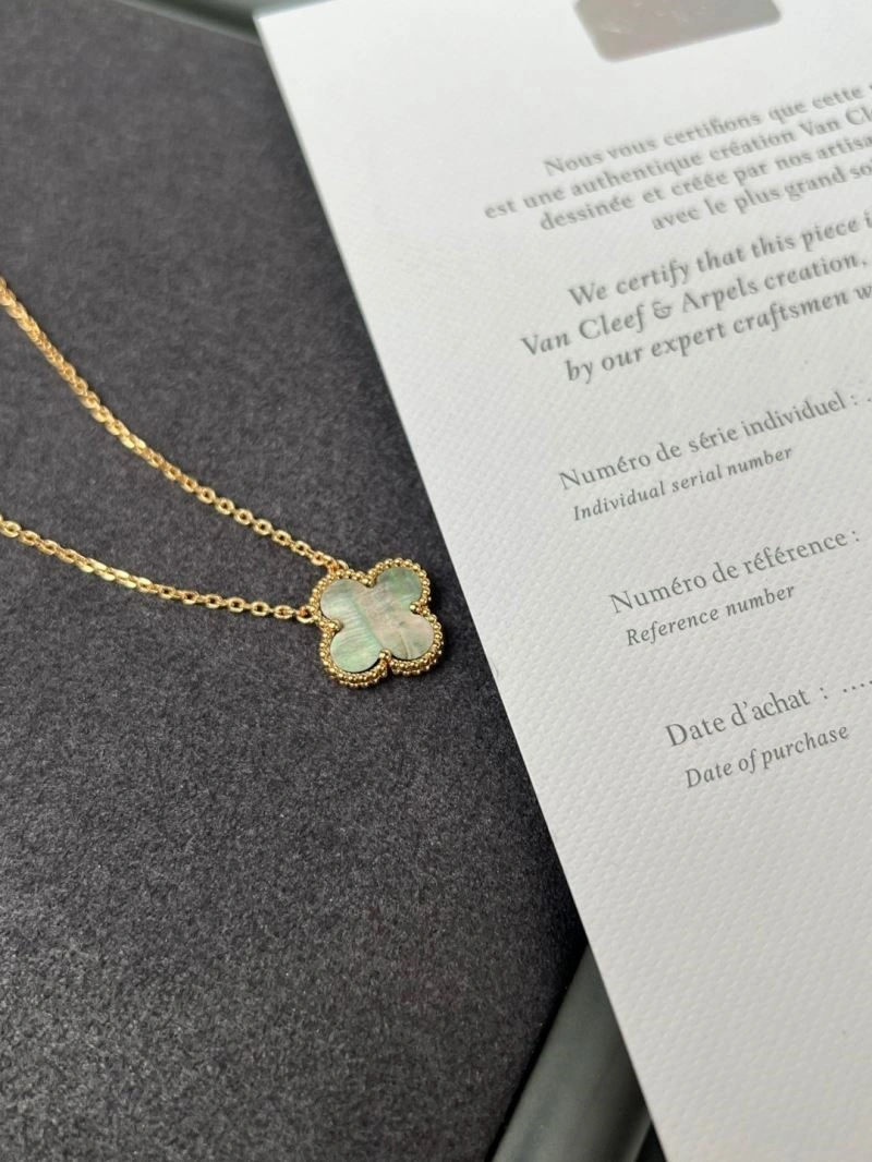 OEM Vca Necklaces