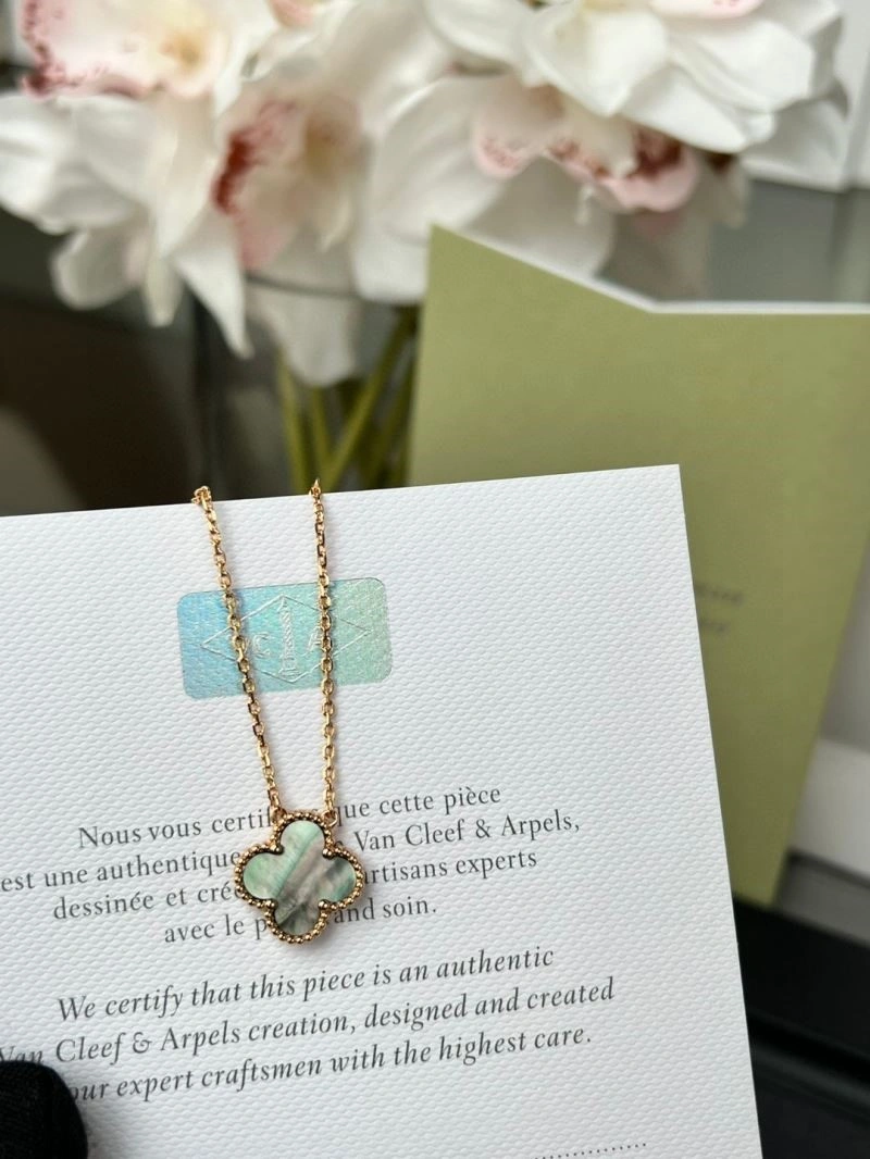 OEM Vca Necklaces