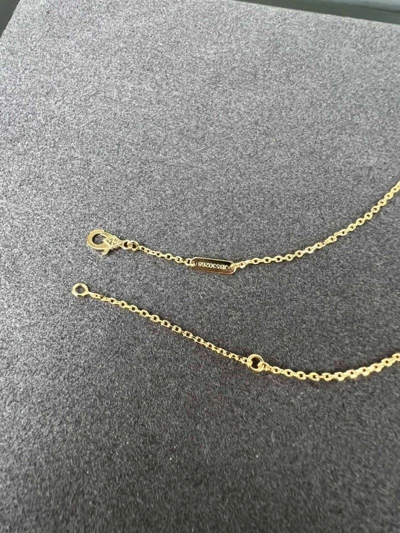 OEM Vca Necklaces