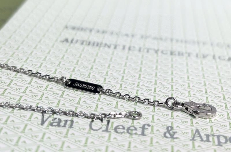 Brand-original Vca Necklaces