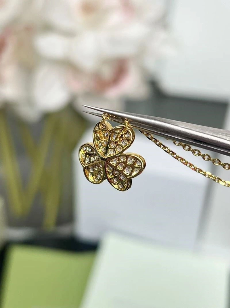 OEM Vca Necklaces