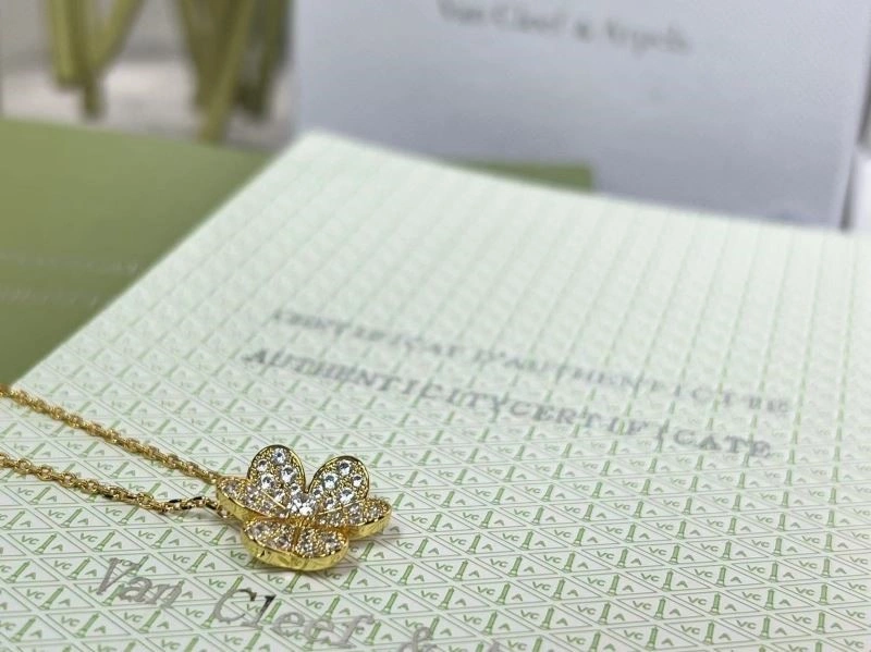 OEM Vca Necklaces