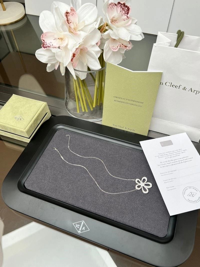 Brand-authenticated Vca Necklaces
