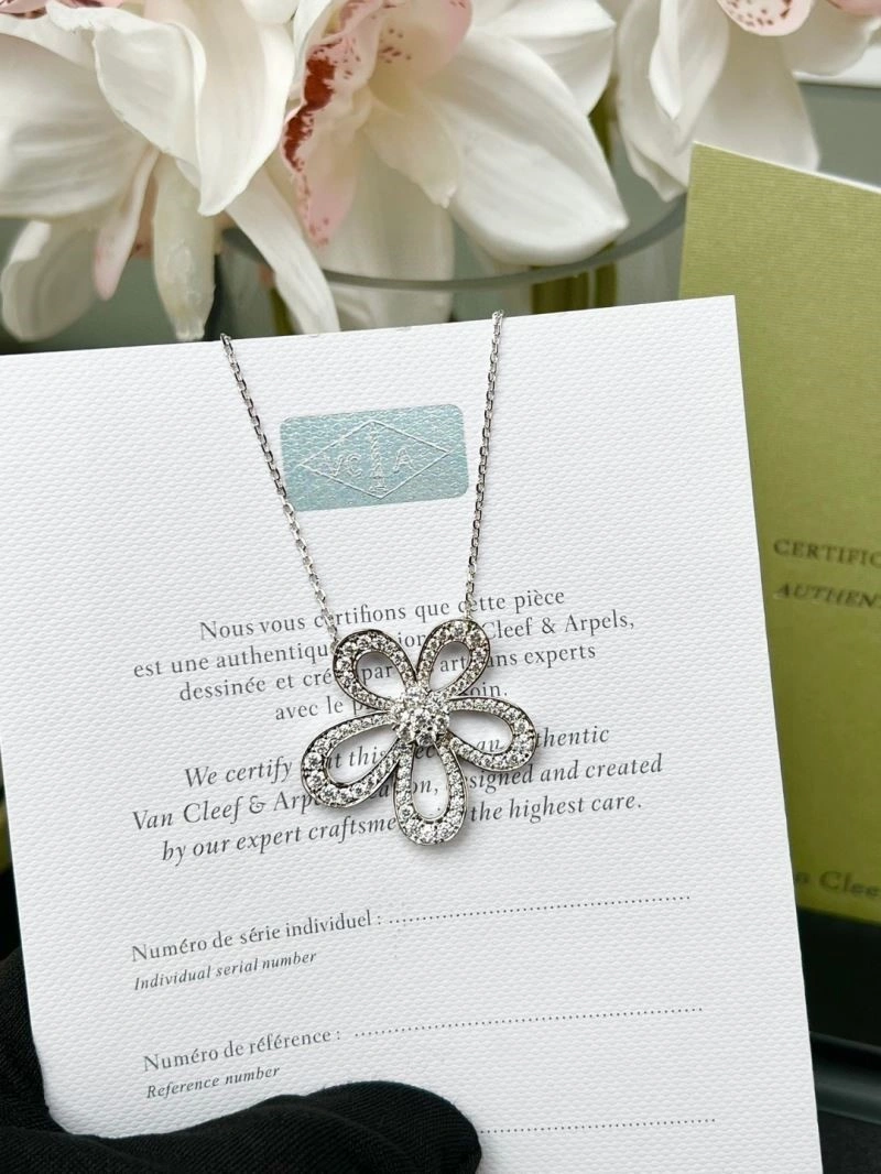 Brand-authenticated Vca Necklaces