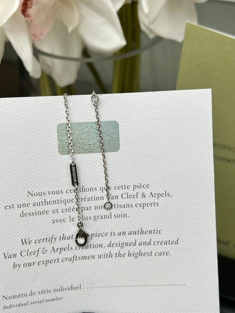 Mirror quality Vca Necklaces